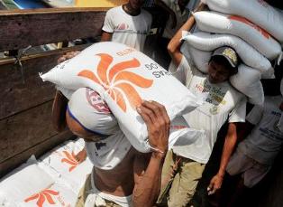 Realisasi Raskin Bulog Bima Capai 80 Persen - Kabar Harian Bima