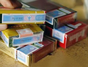 Bea Cukai Bima Gelar Razia Cukai Rokok - Kabar Harian Bima
