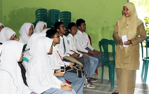 Datangi Sekolah, Dinas Dukcapil Perekaman E-KTP untuk Pelajar - Kabar ...