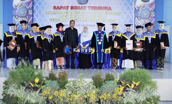 Ini 10 Wisudawan dan Wisudawati Terbaik STIE Bima Angkatan ke- XV ...